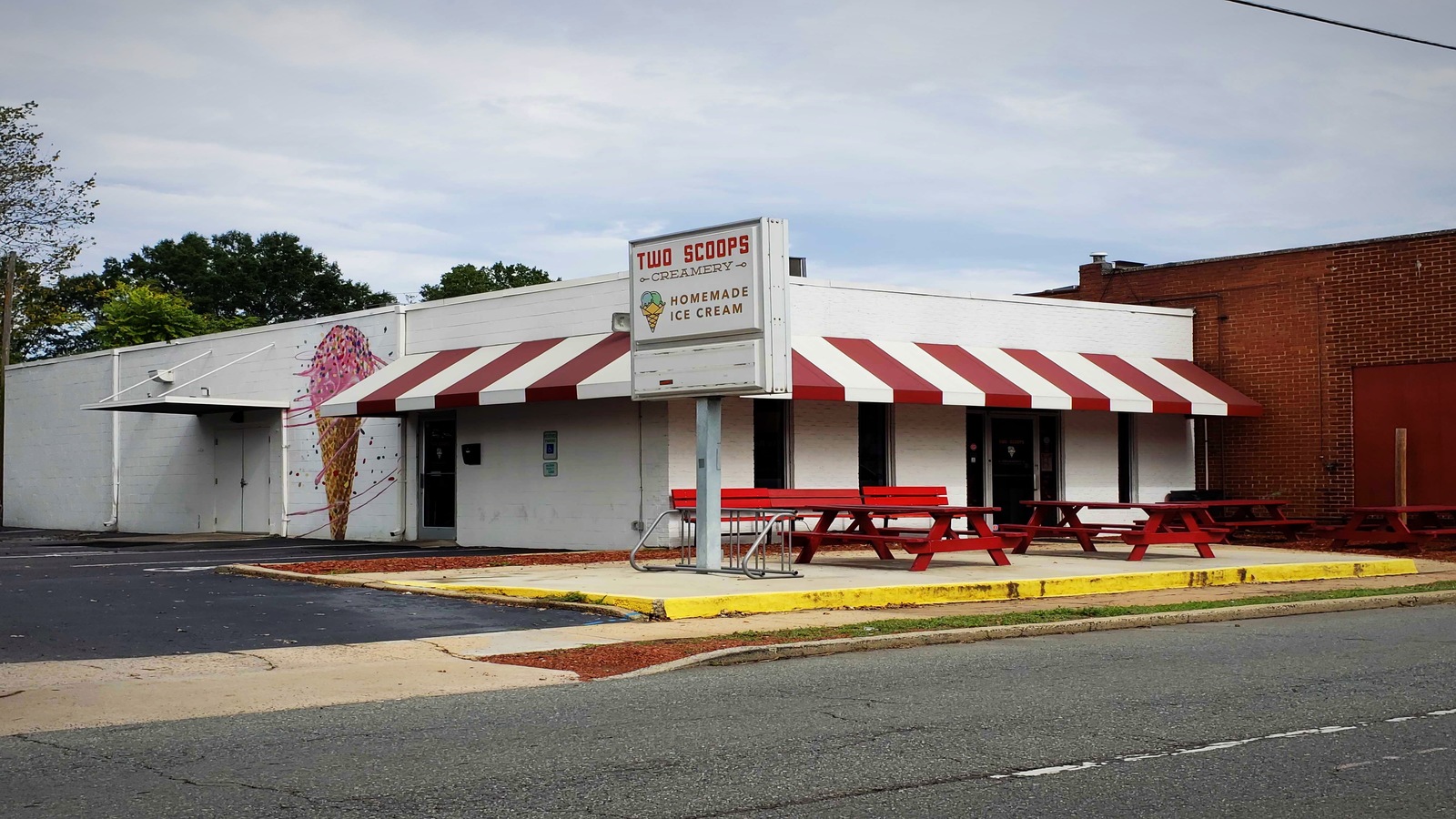 Where to find dairy-free ice cream this summer – Unpretentious Palate