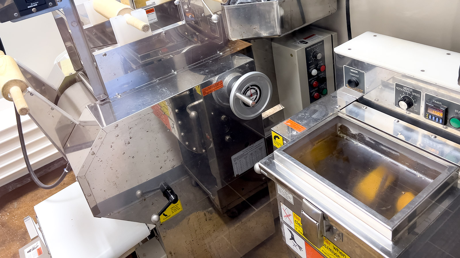 Menya Daruma noodle bar soft opens January 12 – Unpretentious Palate