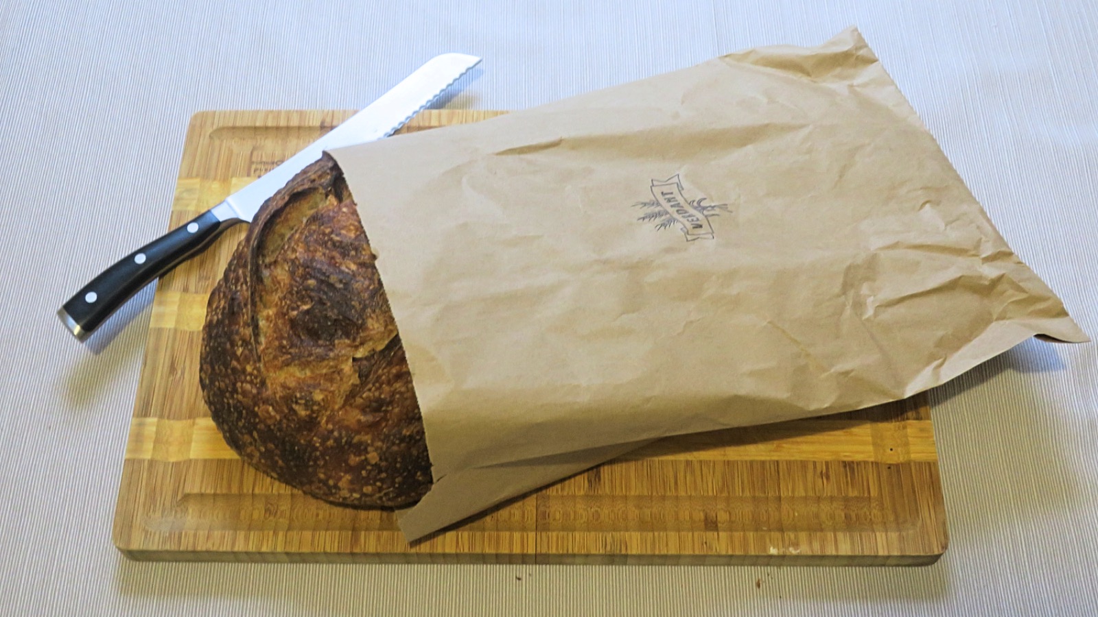 Q&A: Crusty bread, festive dining rooms – Unpretentious Palate